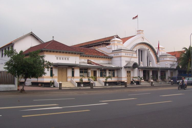 Kantor Pos Pertama Buatan VOC | demokratis