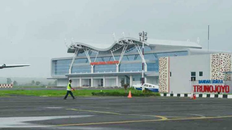 Peresmian Bandara Trunojoyo Madura Menuai Protes di Parlemen – demokratis