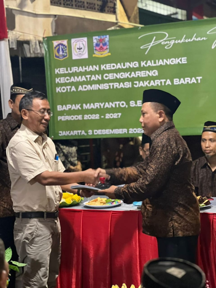 Maryanto Kembali Dikukuhkan Sebagai Ketua RW 05 Kedaung Kaliangke ...